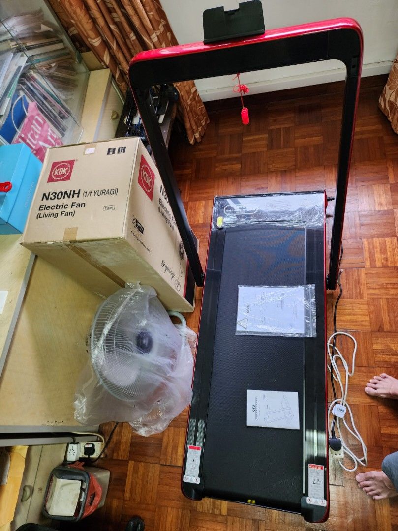 OTO Galaxy Steps Treadmill (GS-1000), Sports Equipment, Exercise ...