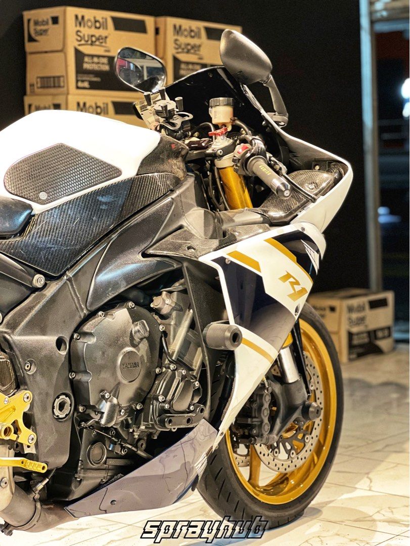 R1 RESPRAY, Motorcycles, Motorcycle Accessories on Carousell