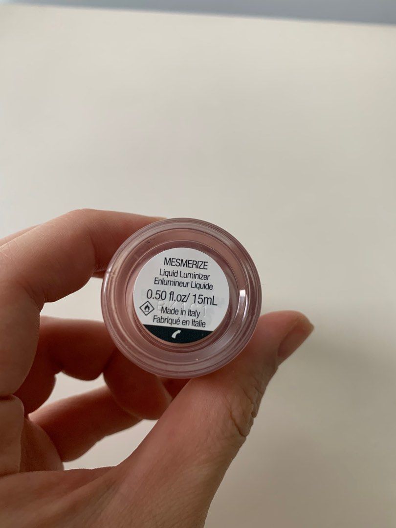 Rare Beauty Positive Light Liquid Luminizer Highlighter / Mesmerize ...