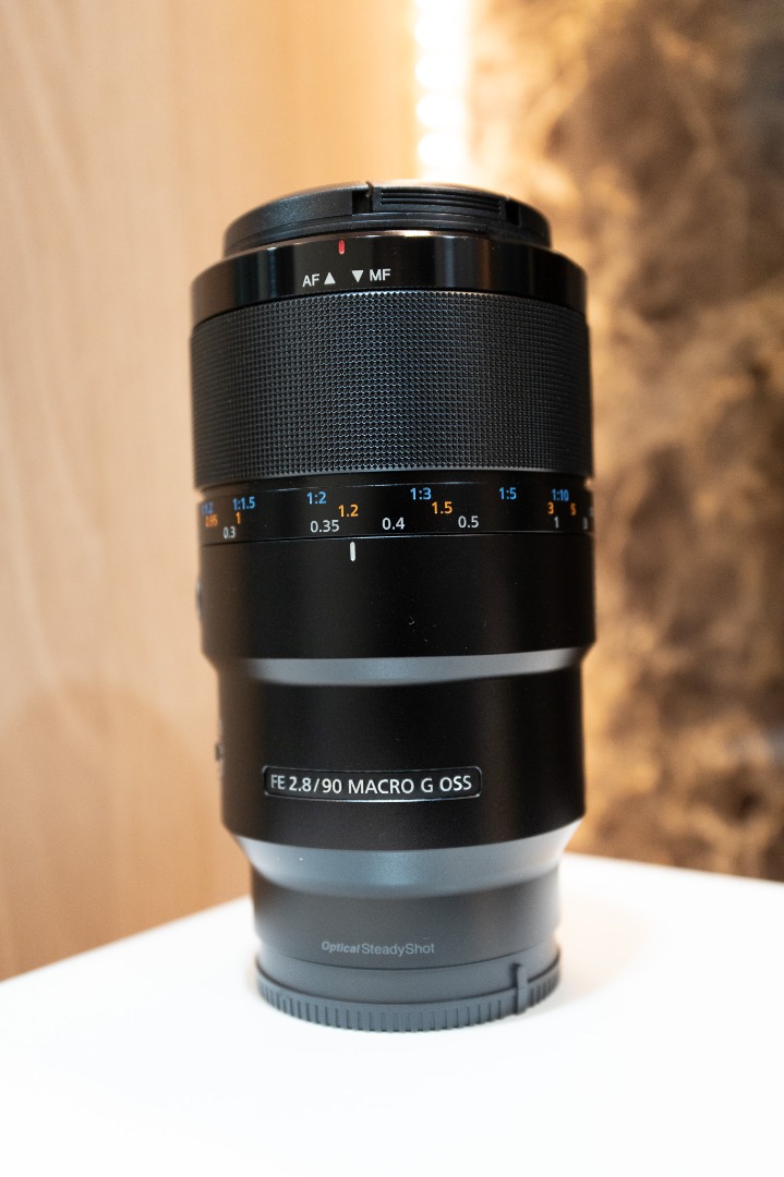 Sony 90mm F2.8 OSS Macro G len, Photography, Lens & Kits on Carousell
