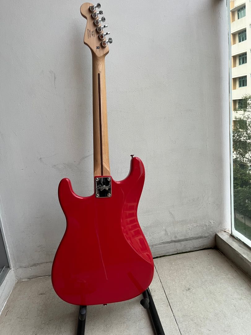 Squier Bullet Stratocaster Hardtail Electric Guitar, Laurel FB, Fiesta ...