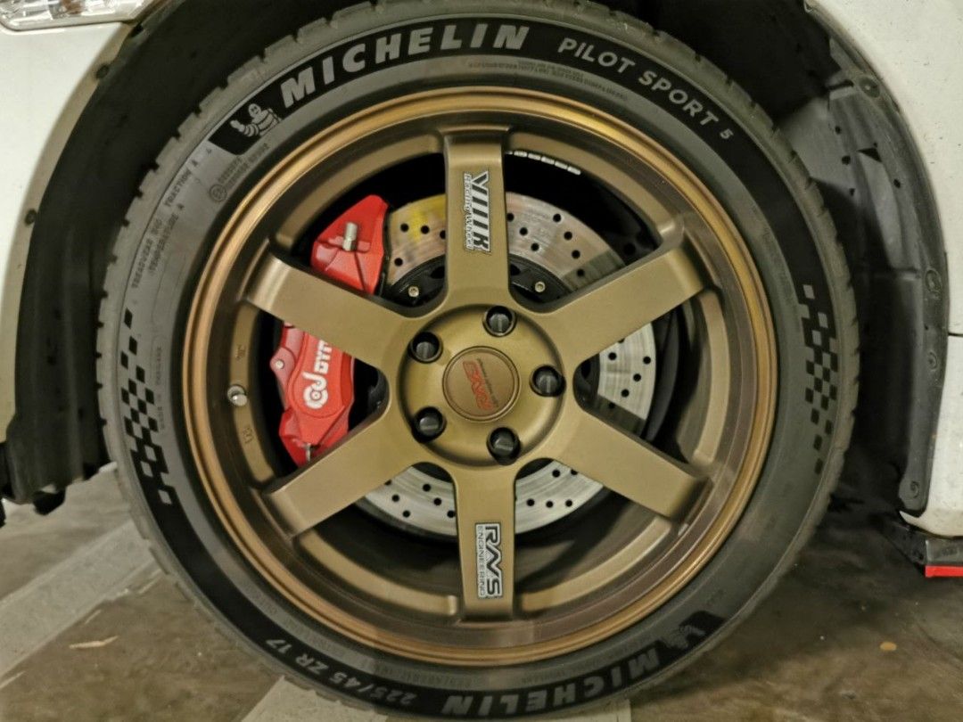 CJ Dynamics BBK 4 Pot 330 (used on Honda Civic FC5 1.6) / TE37 Rims ...