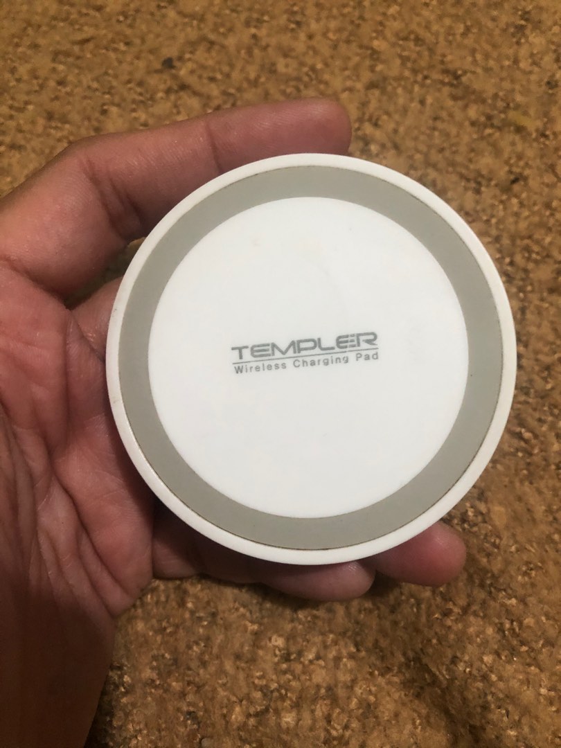 Templer small compact wireless charging pod, Mobile Phones & Gadgets ...