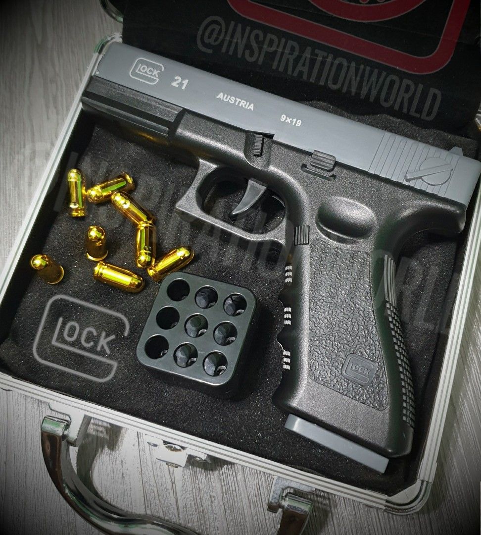 Toy Shell Ejection Gun Glock, Hobbies & Toys, Toys & Games on Carousell