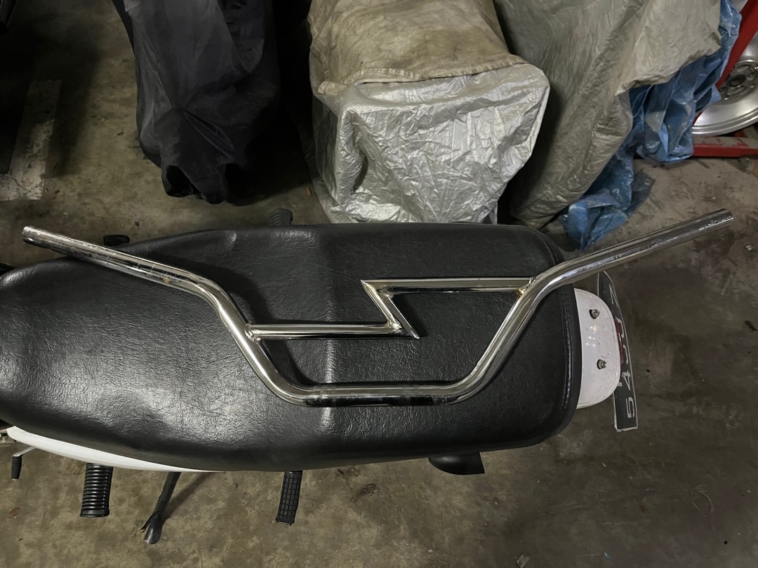 ⚡️Tracker bar 7/8, Motorcycles, Motorcycle Accessories on Carousell