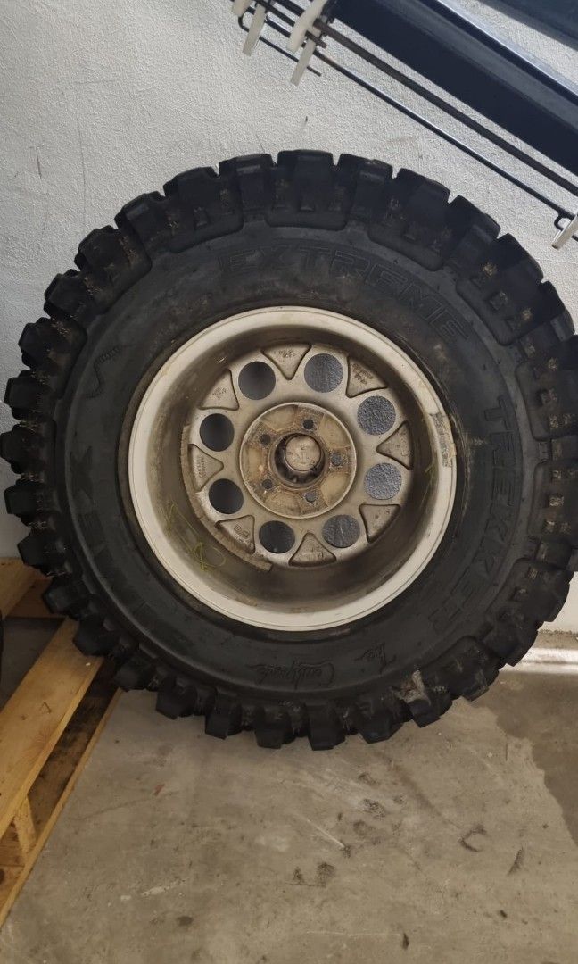 The Centipede Tyre with rim - 16 x 8, Car Accessories, Tyres & Rims on ...