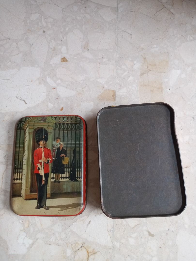 Vintage Buckingham Palace Tin By Edward Sharp & Sons Ltd, Hobbies ...