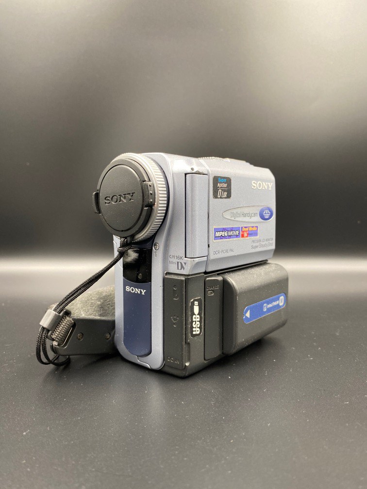 Vintage Sony Handycam DCR-PC9E PAL, Photography, Cameras on Carousell