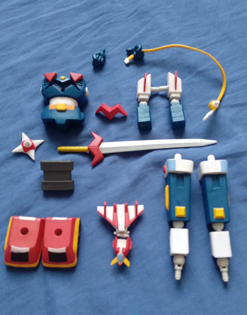 voltes v mini action model kit banpresto 1998, Hobbies & Toys, Toys ...