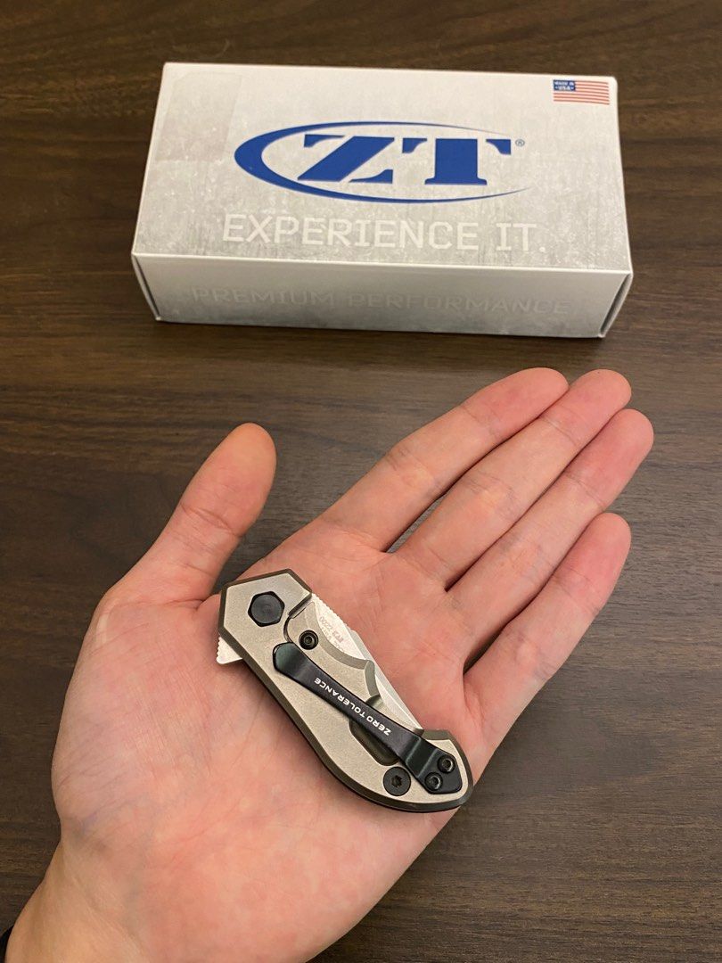 Zero Tolerance 0022 Knife, Sports Equipment, Hiking & Camping on Carousell