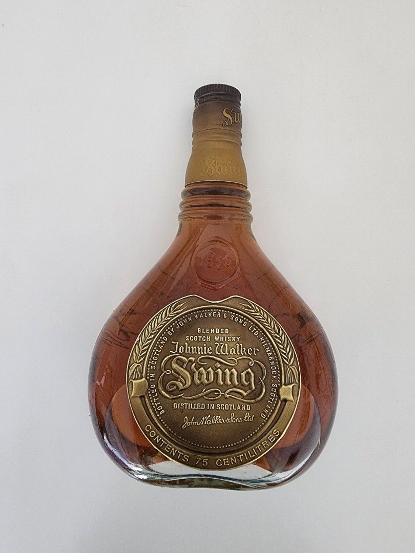 1820 Johnnie Walker 'Swing' Blended Scotch Whisky (No Box), Food & Drinks, Beverages on Carousell