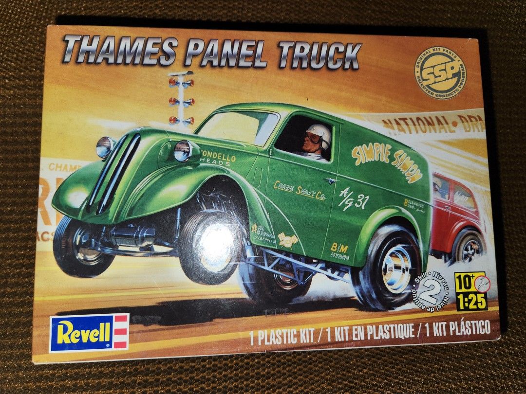 全新 Revell Thames Panel Truck 1:25 1/25, 興趣及遊戲, 玩具 & 遊戲類 - Carousell