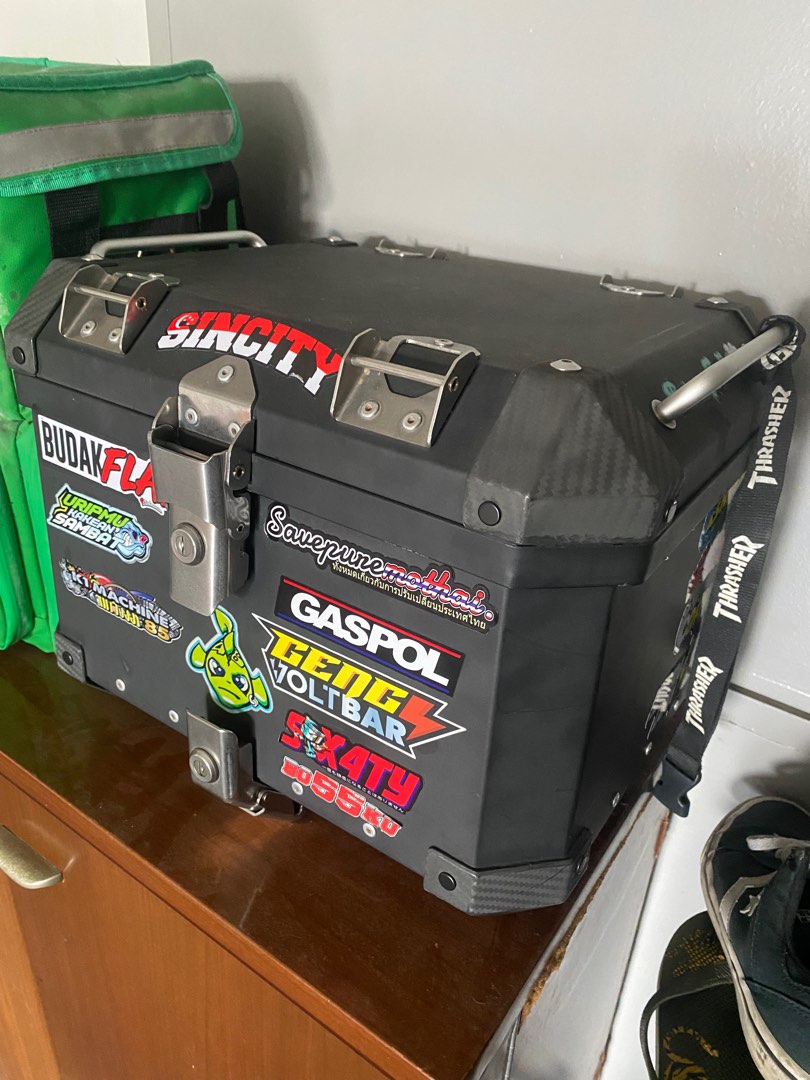Aluminum top box 45L, Motorcycles, Motorcycle Accessories on Carousell