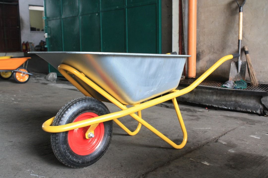 American Bi-Centennial Wheel Barrow (Galvanized), Commercial ...