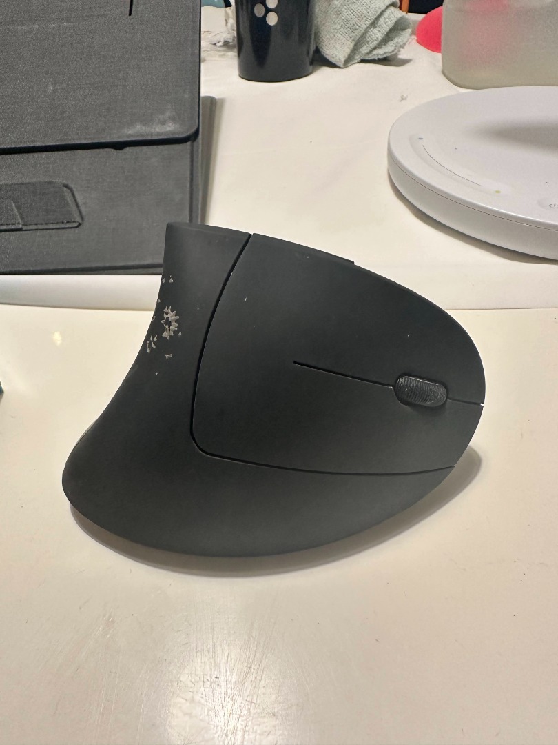 ANKER Wireless Vertical Ergonomic Mouse, Computers & Tech, Parts ...