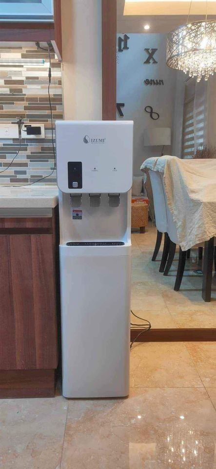 BOTTLELESS WATER DISPENSER, Furniture & Home Living, Kitchenware ...