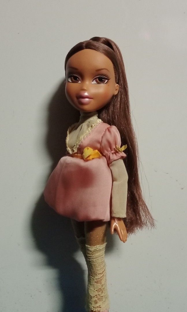 BRATZ P4F WAVE4 YASMIN, Hobbies & Toys, Toys & Games on Carousell