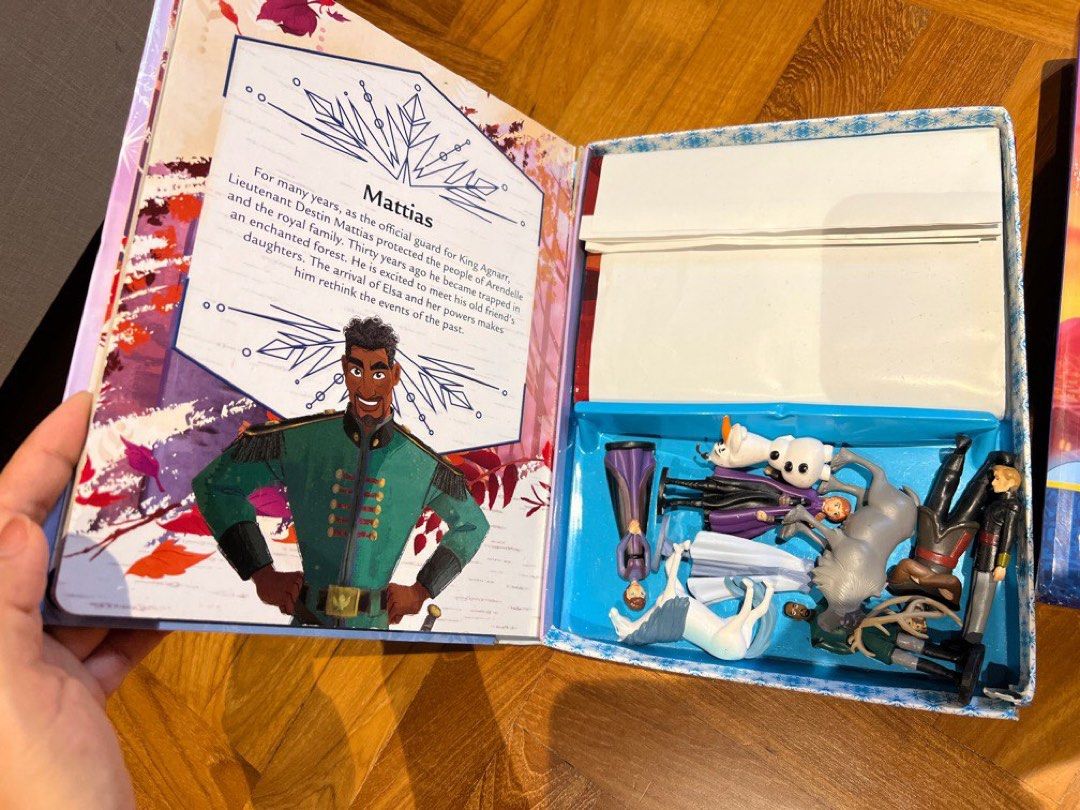 Busy Books - Frozen 2, Aladdin and Mulan, Hobbies & Toys, Books ...