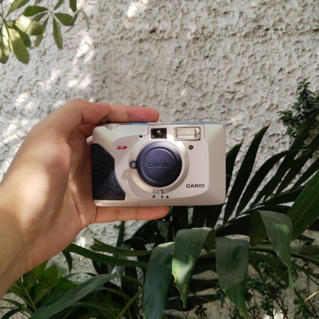 Casio QV-2100 Digital Camera, Photography, Cameras on Carousell