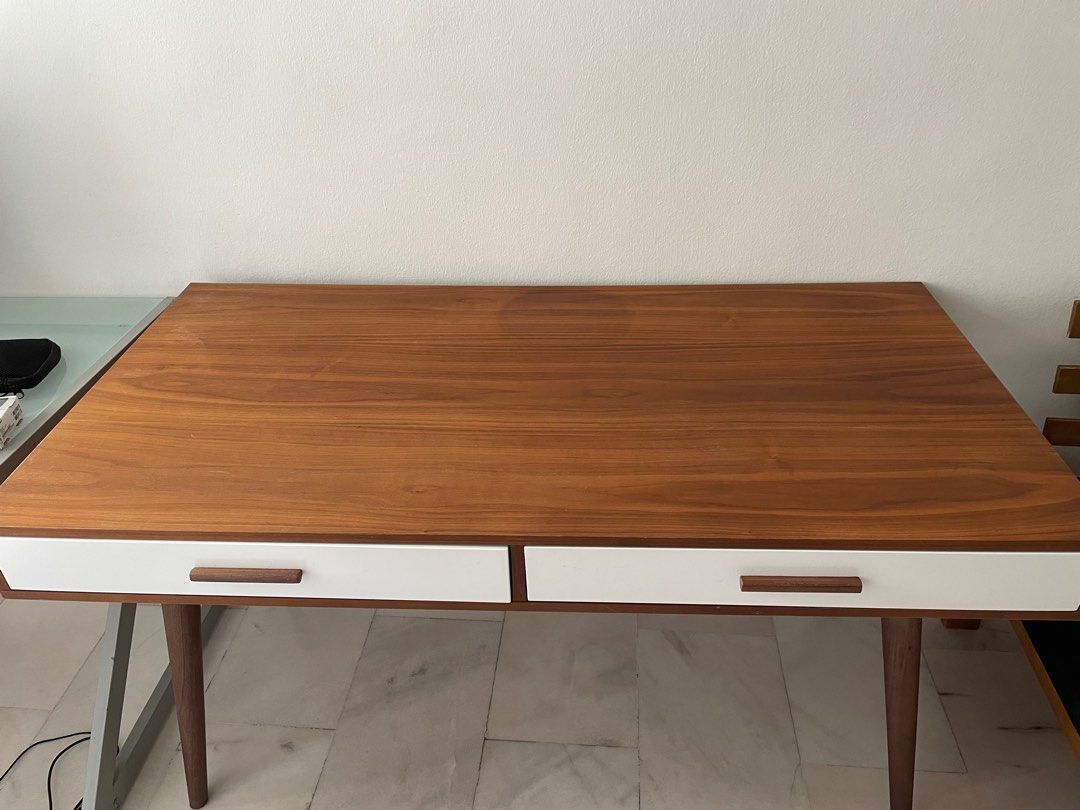 Castlery Underwood Desk / Study Table, Furniture & Home Living ...