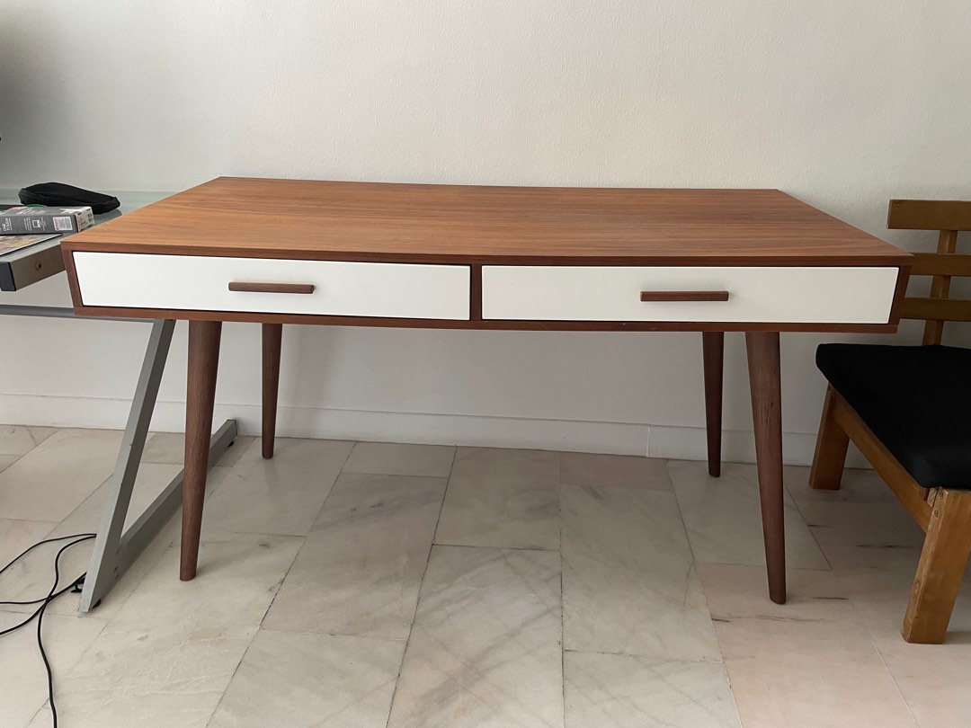 Castlery Underwood Desk / Study Table, Furniture & Home Living ...