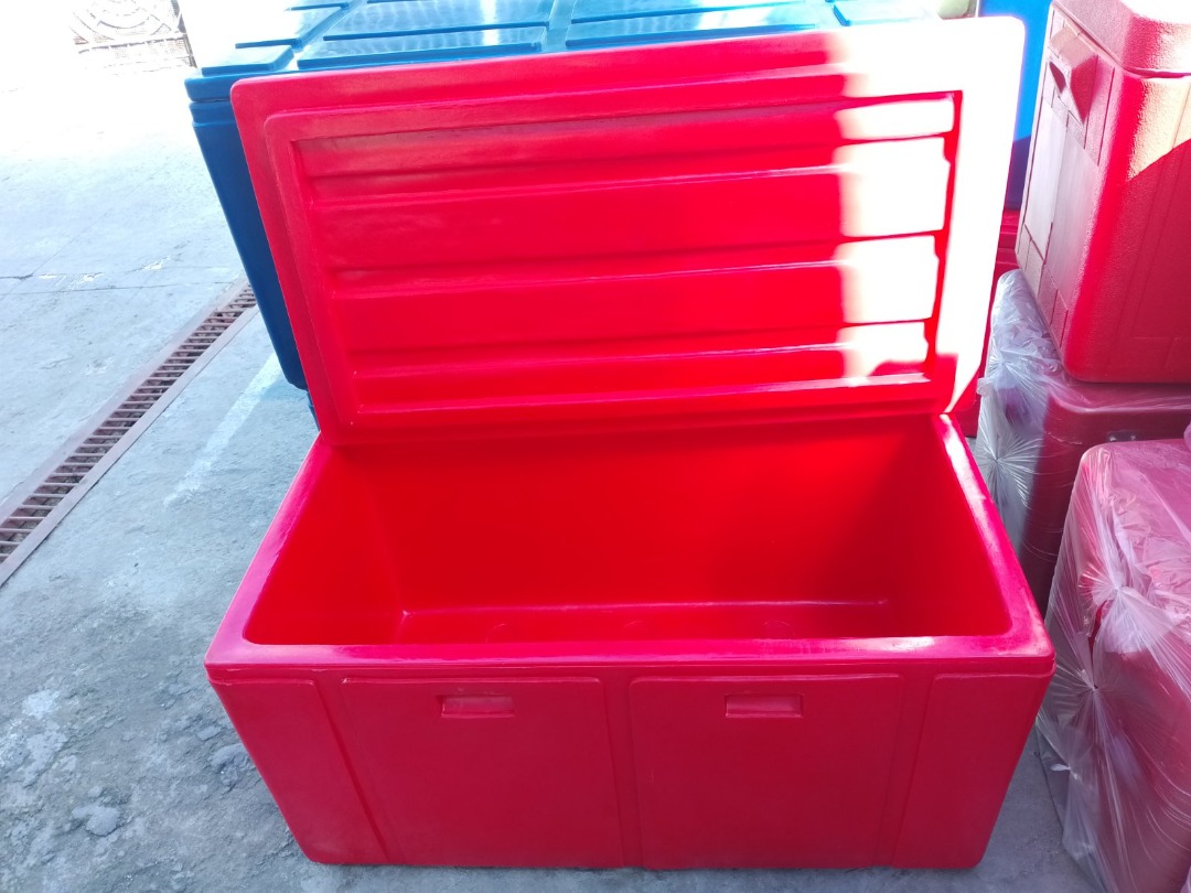 Cooler box, Furniture & Home Living, Home Improvement & Organization ...