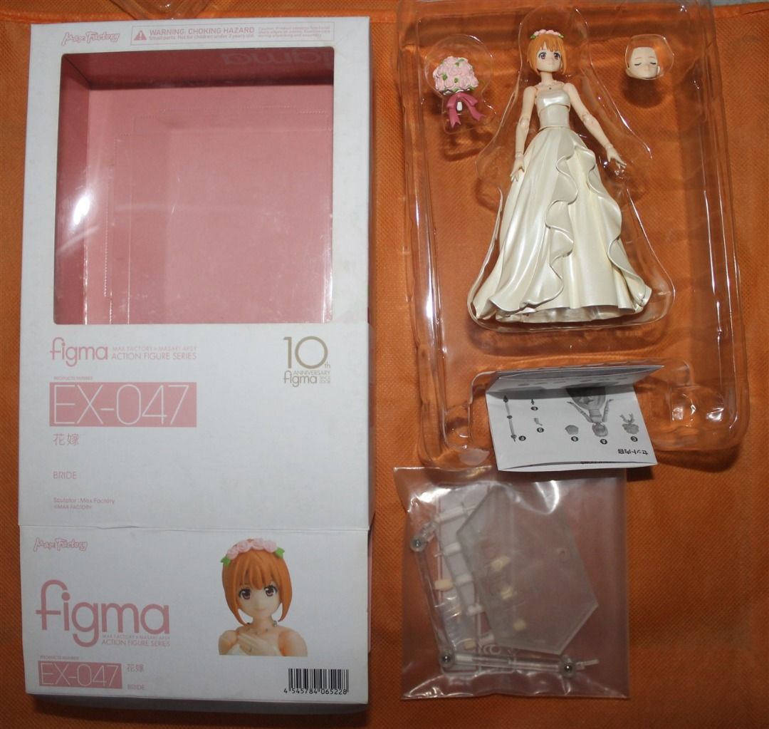 Figma (EX-047) - Bride and Figma (EX-046) - Groom, Hobbies & Toys, Toys ...