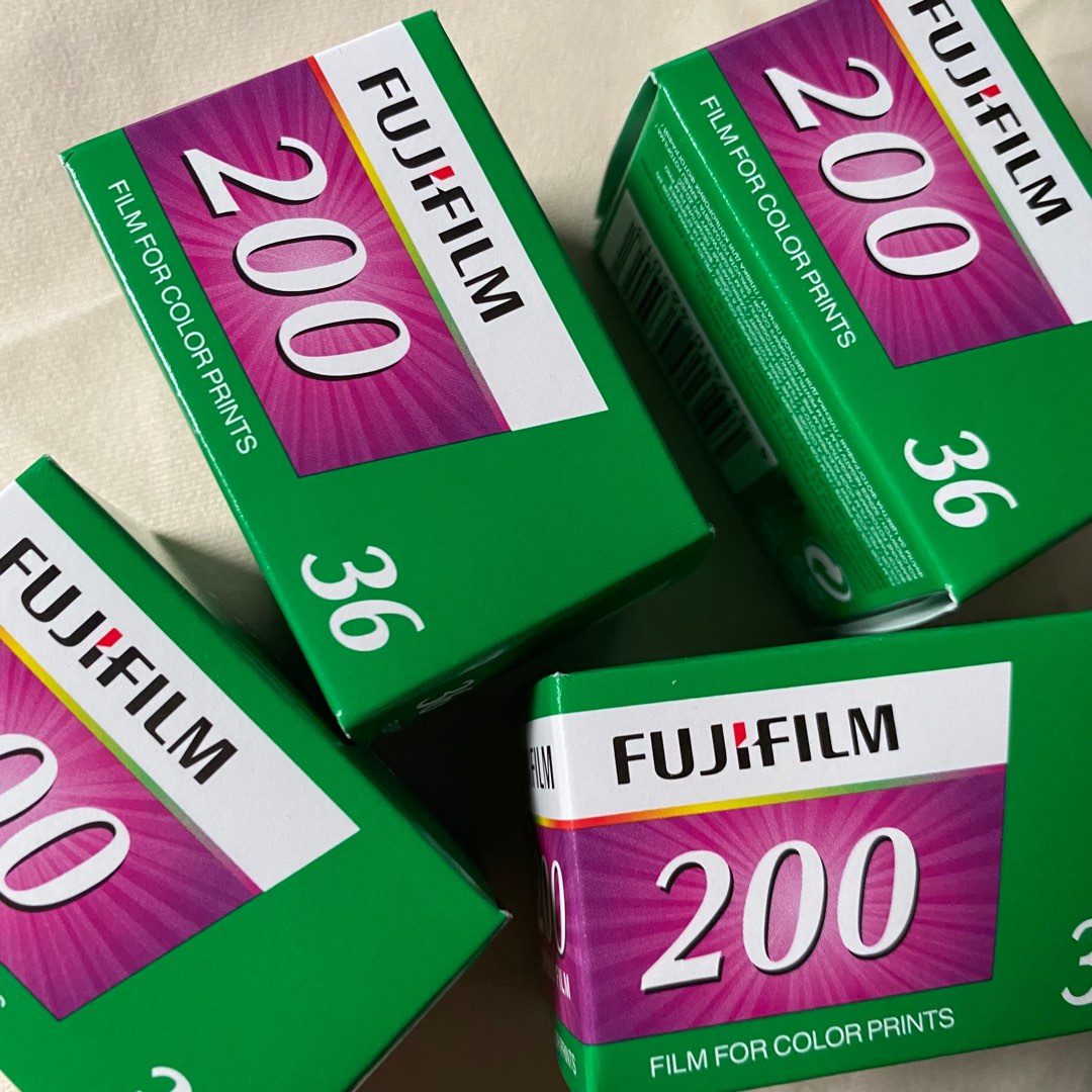 Fujifilm fuji color c200, Photography, Cameras on Carousell