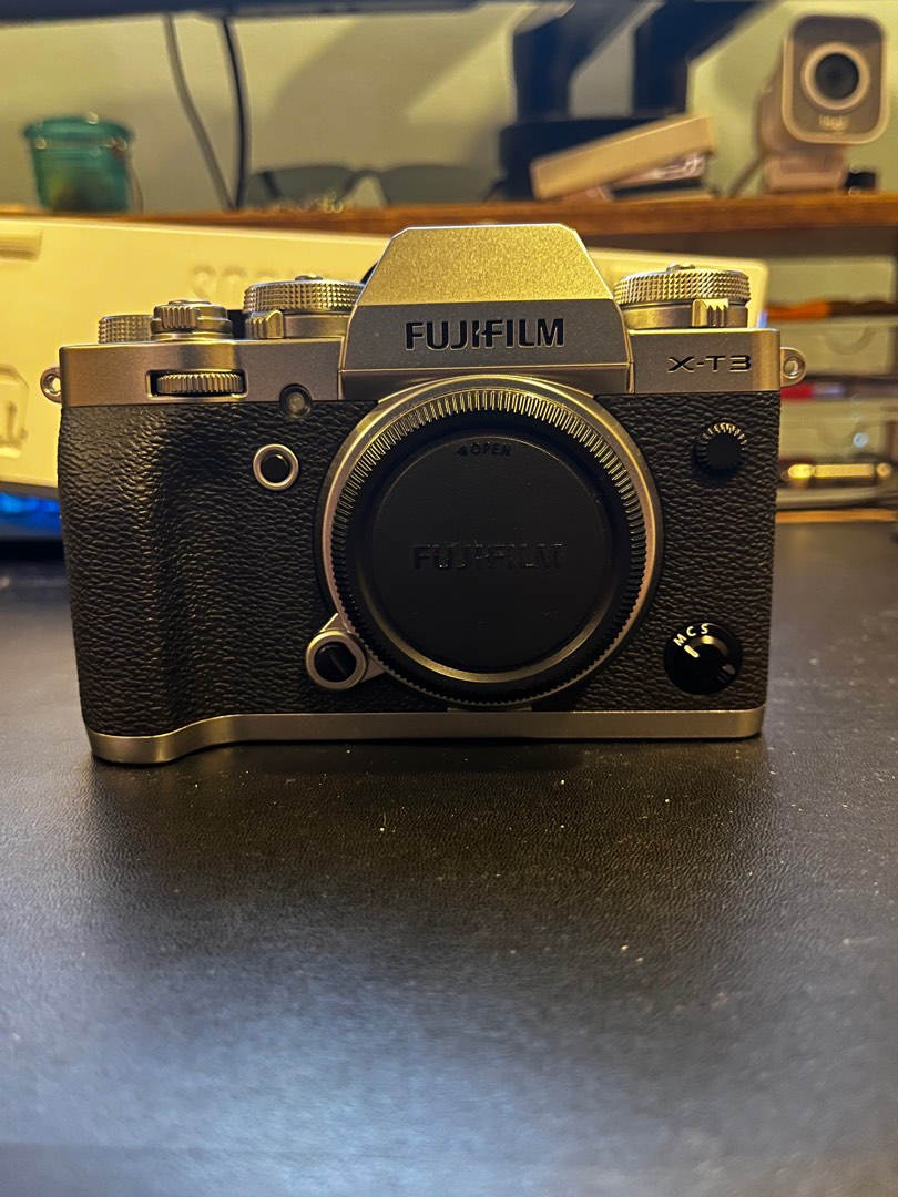 Fujifilm XT3 X-T3 body + Box & Papers, Photography, Cameras on Carousell