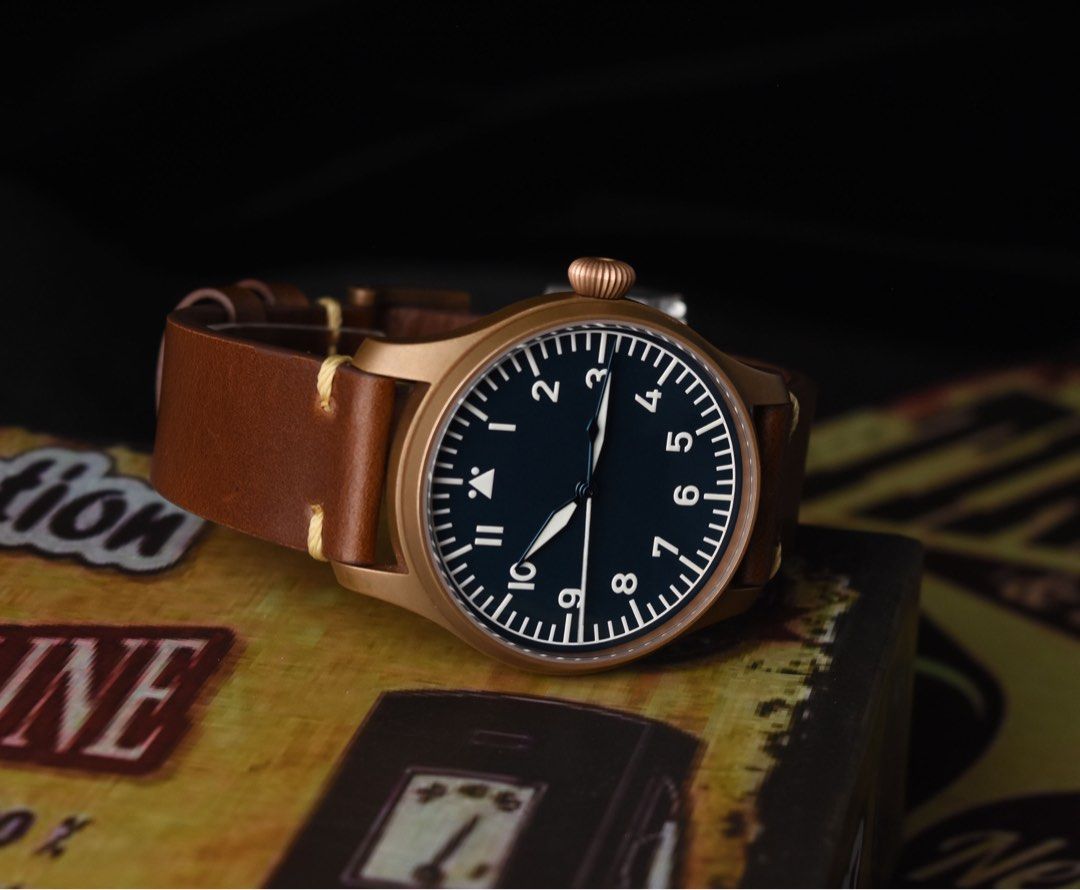 Hruodland B-Uhr Bronze Flieger, Men's Fashion, Watches & Accessories ...
