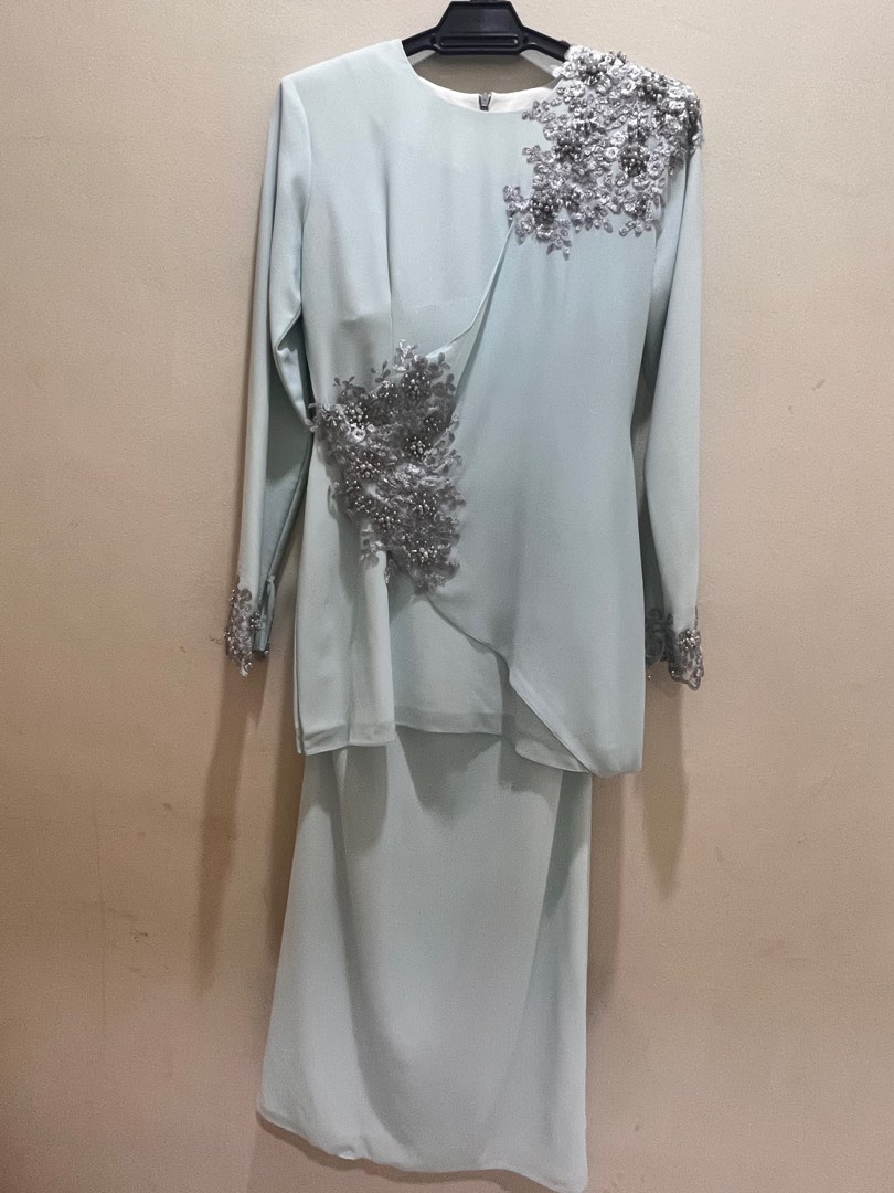 kurung modern Ari weeding, Women's Fashion, Muslimah Fashion, Baju ...