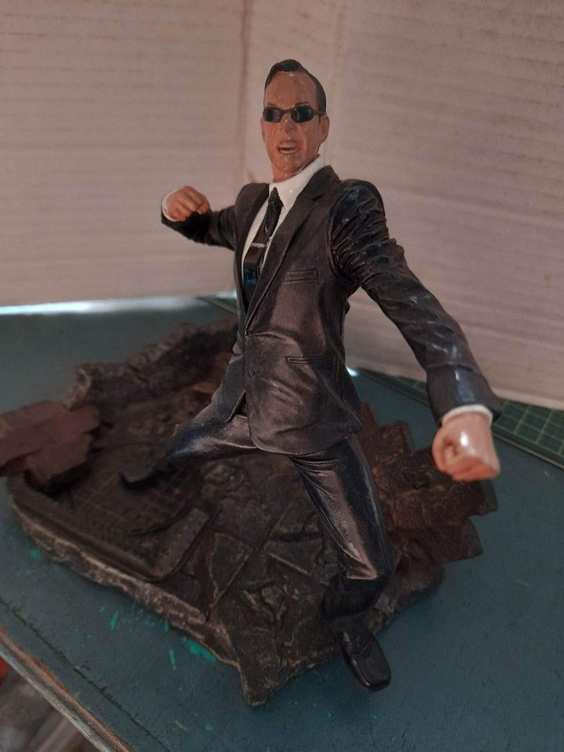 Matrix agent smith figure, Hobbies & Toys, Toys & Games on Carousell