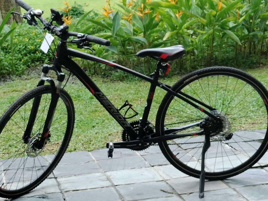 Merida crossway, Sports Equipment, Bicycles & Parts, Bicycles on Carousell