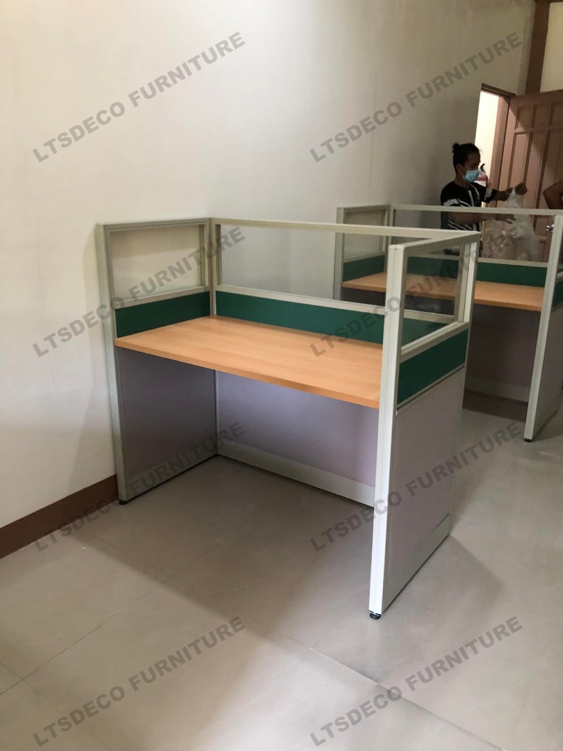MODULAR / CUBICLES TABLE FURNITURE OFFICE PARTITION, Furniture & Home ...