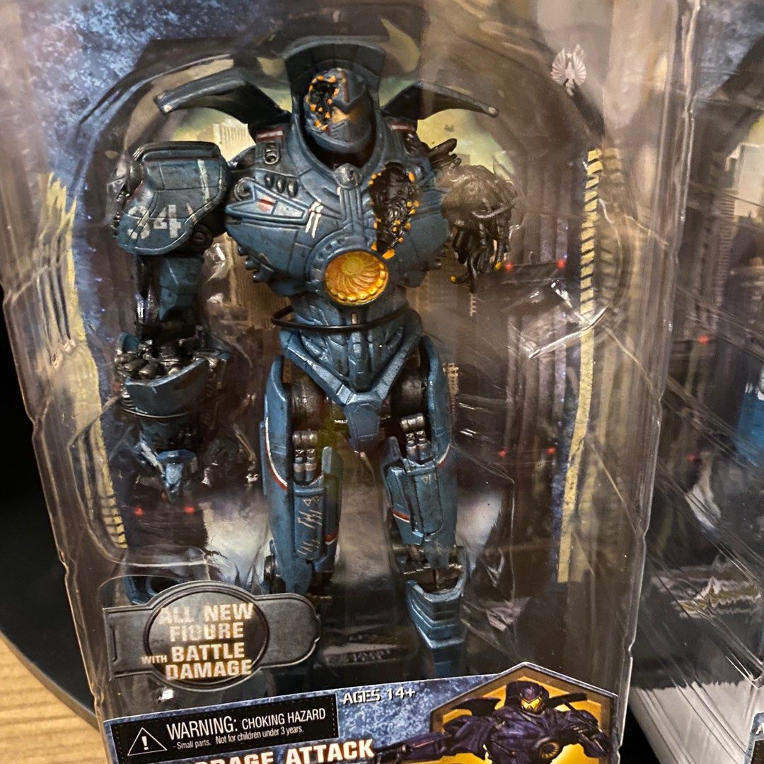 NECA pacific rim set of 2 figures, Hobbies & Toys, Toys & Games on ...