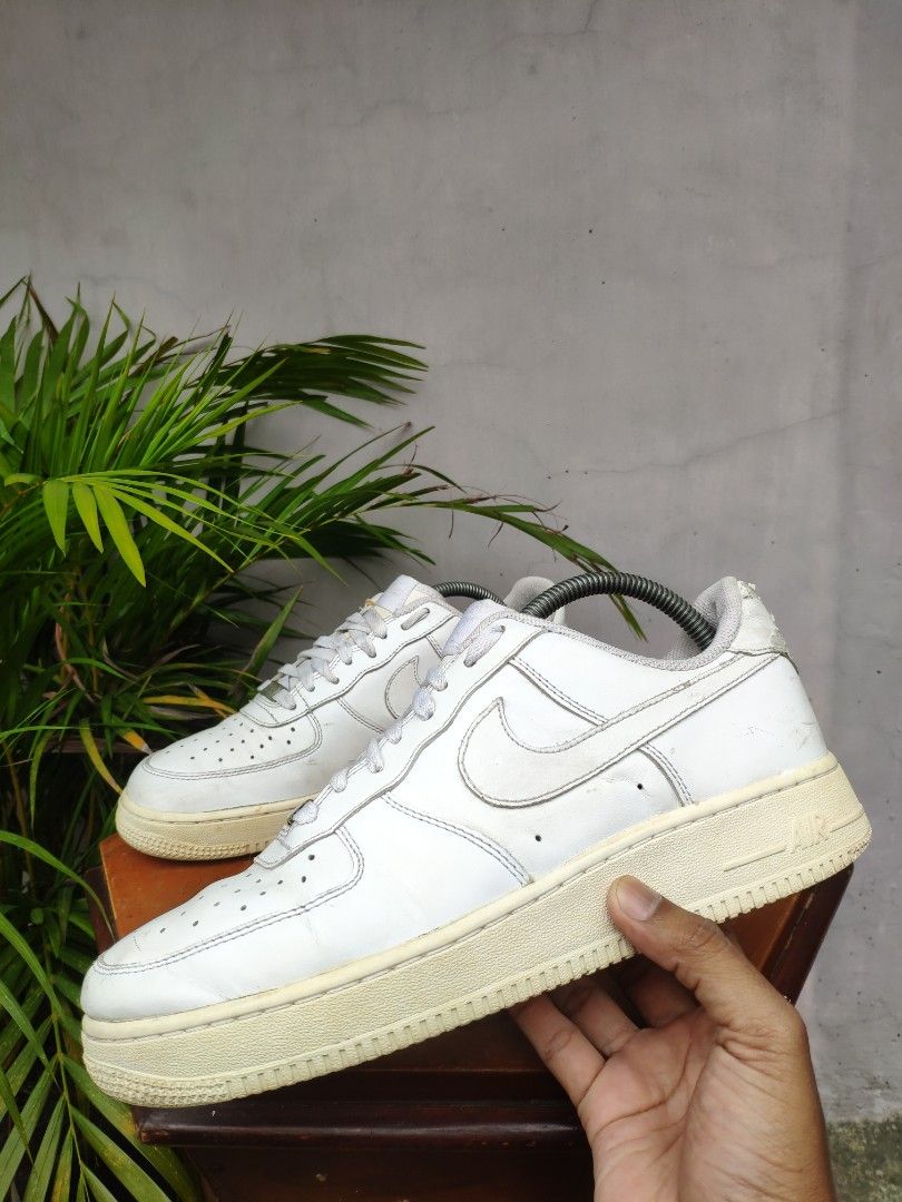 Nike Air Force 1 Full White, Fesyen Pria, Sepatu , Sneakers di Carousell