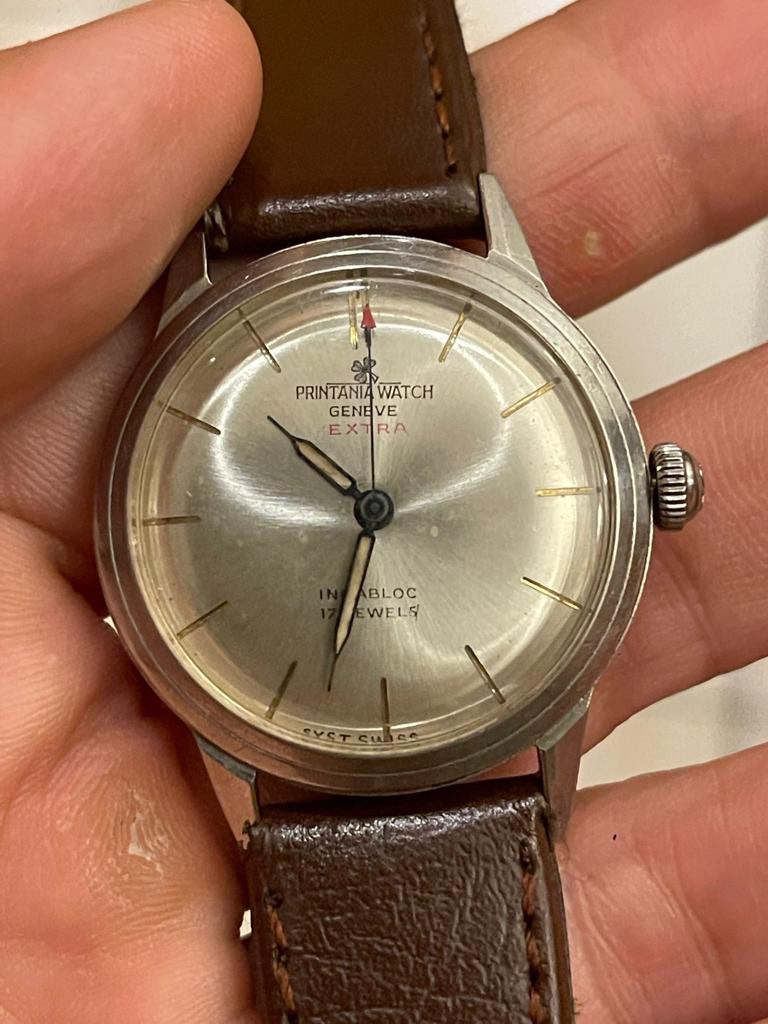 Printania Watch 古董瑞士上鏈手錶 32mm boy size, 名牌, 手錶 - Carousell