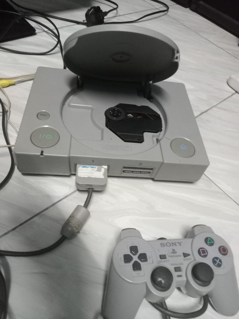 Ps1 fat, Video Gaming, Video Games, PlayStation on Carousell