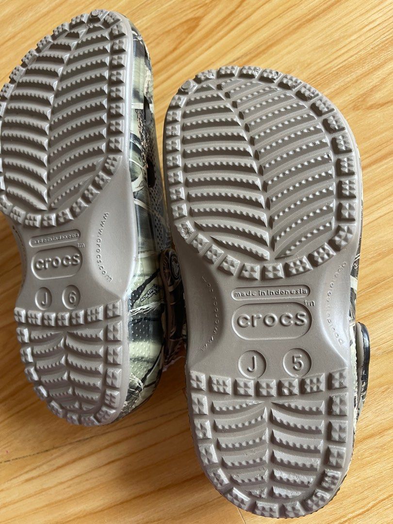 Sandal crocs loreng Army J5 Ori Pabrik, Fesyen Pria, Sepatu , Sandal di ...