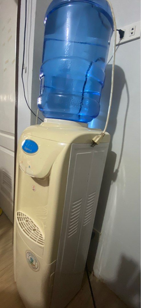 Sapoe Hot and Cold Water Dispenser topload, TV & Home Appliances ...