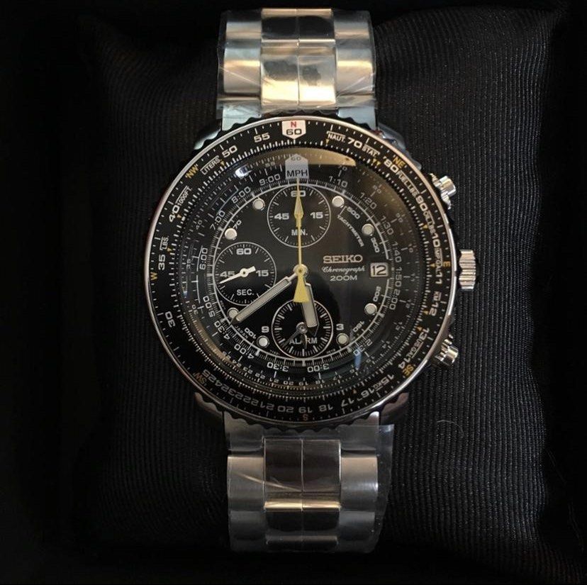 Seiko SNA411P1, Men's Fashion, Watches & Accessories, Watches on Carousell