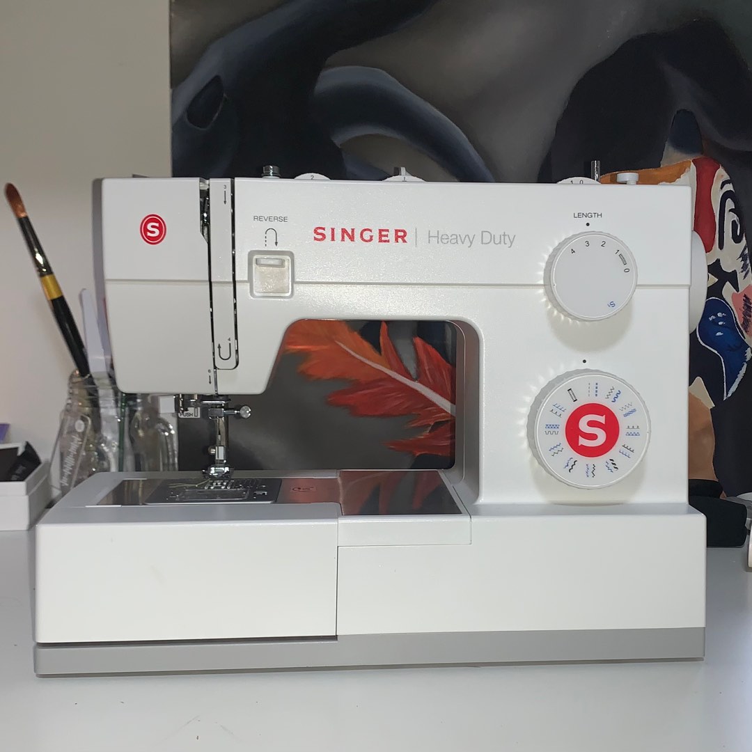 Singer Heavy Duty 4423 5523, TV & Home Appliances, Other Home ...