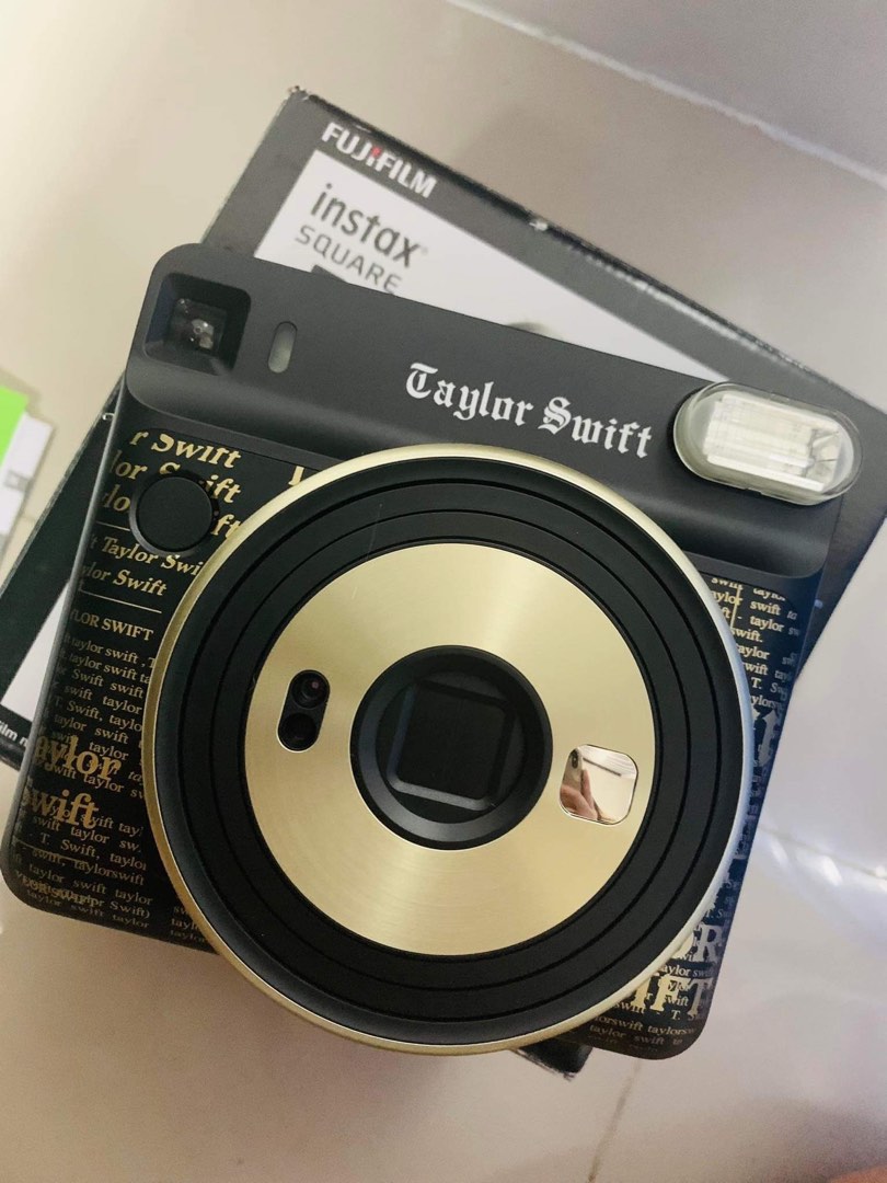 Taylor Swift Fujifilm Square SQ6 Instax, Photography, Cameras on Carousell