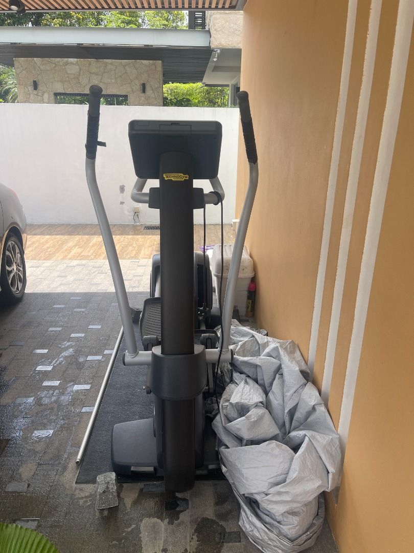 TechnoGym Synchro Forma Elliptical, Sports Equipment, Exercise ...