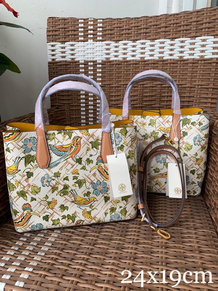 Tory burch Blake printed Small Tote, Barang Mewah, Tas & Dompet di ...
