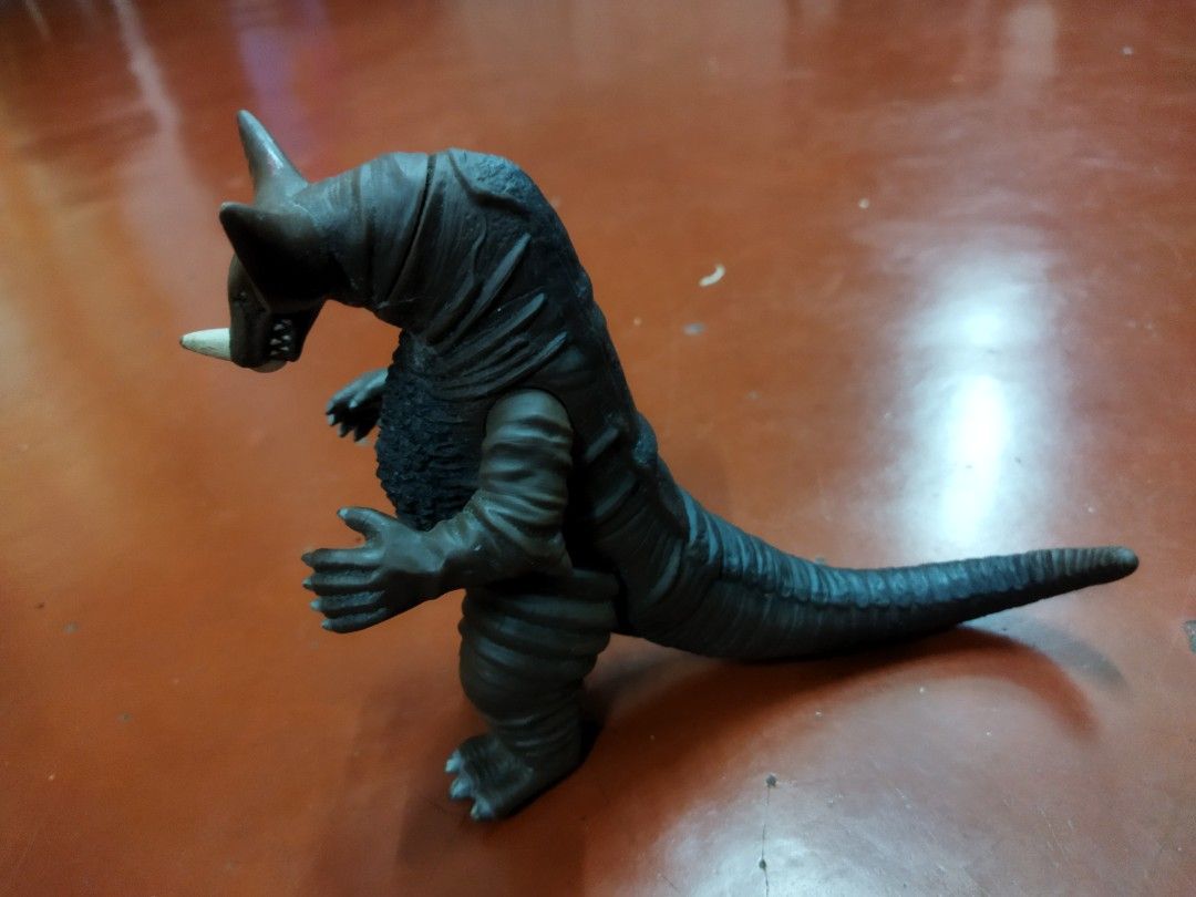 Ultra kaiju gomora, Hobbies & Toys, Toys & Games on Carousell