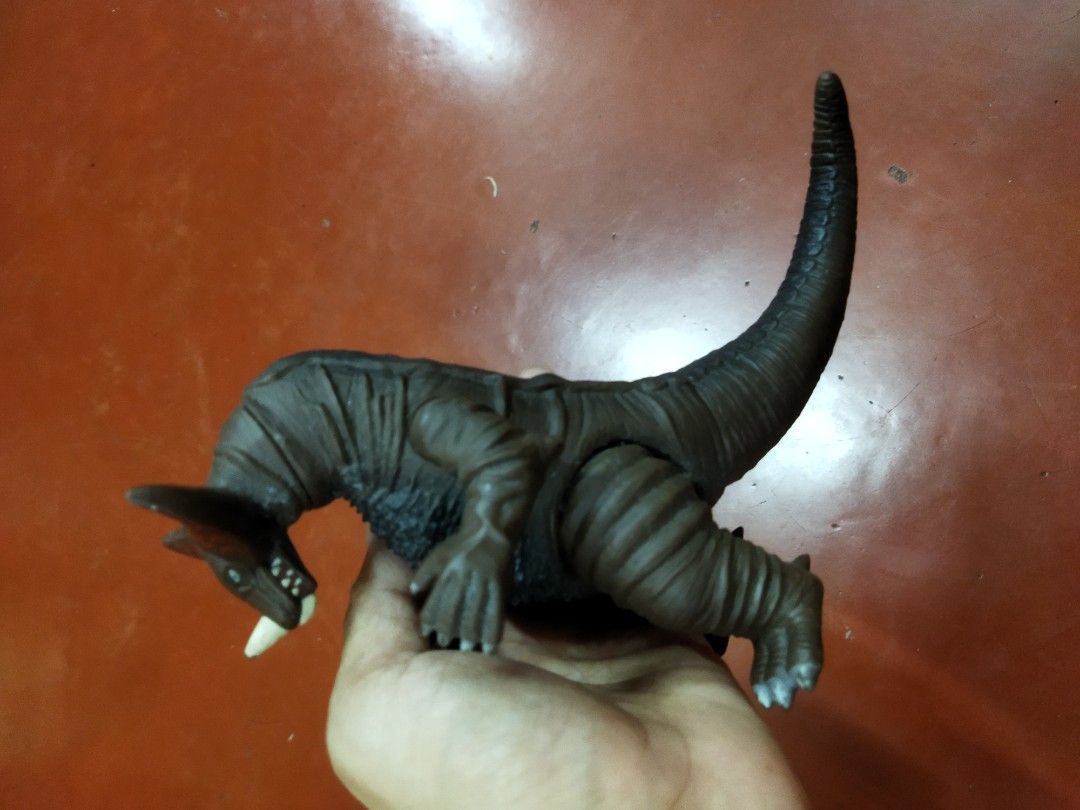 Ultra kaiju gomora, Hobbies & Toys, Toys & Games on Carousell