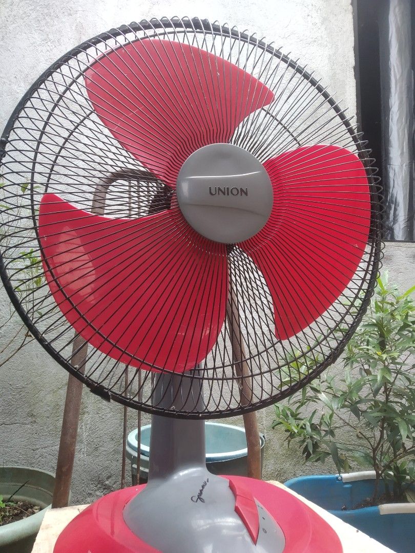 UNION DESK FAN "16", Furniture & Home Living, Lighting & Fans, Fans on ...
