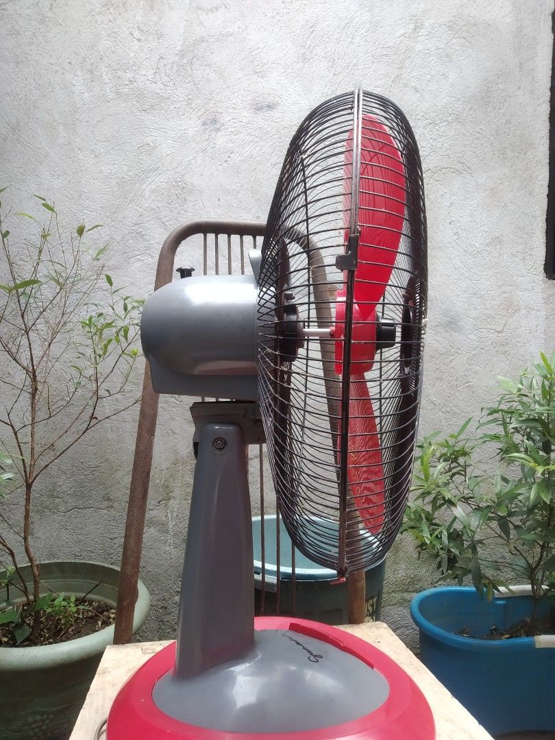 UNION DESK FAN "16", Furniture & Home Living, Lighting & Fans, Fans on ...