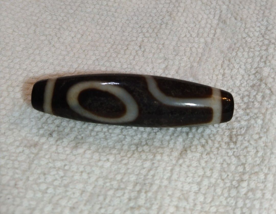 Vintage 3 Eyes Old Dzi Bead, Hobbies & Toys, Collectibles & Memorabilia, Vintage Collectibles on ...